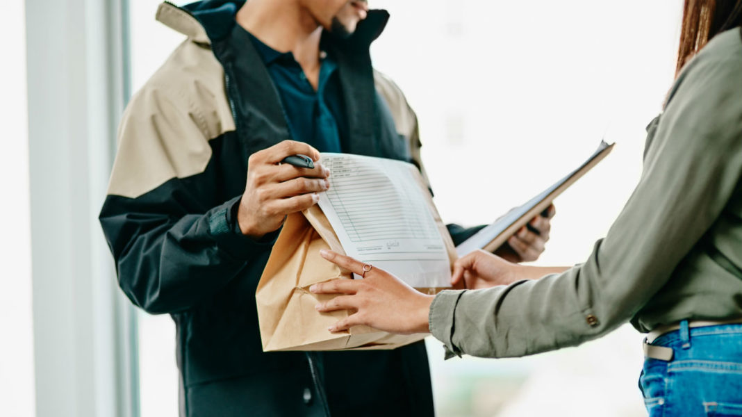 How Much to Tip in These 20 Common Scenarios (and 2 Times You Should ...