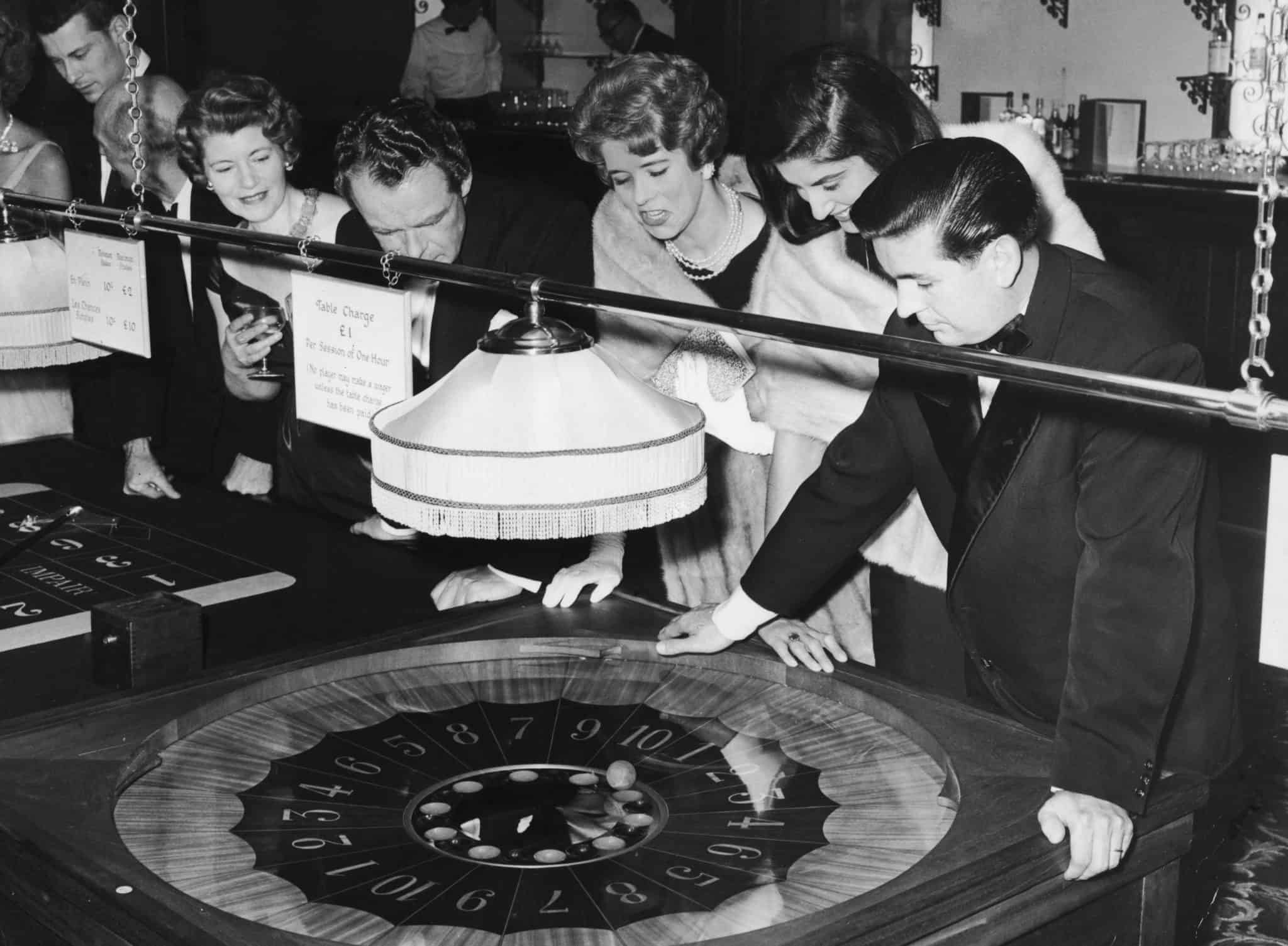 33 Vintage Photos That Show Life in the 'Swinging Sixties' - 24/7 Tempo