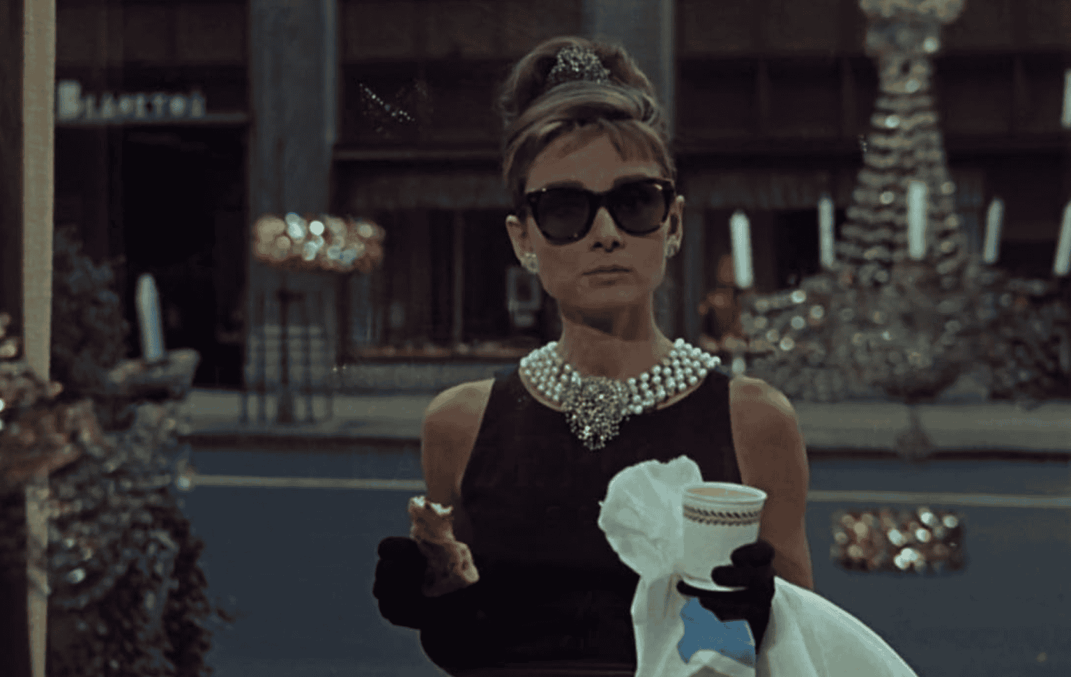Hollywood's Unforgettable Movie Fashion and Costumes - 24/7 Tempo