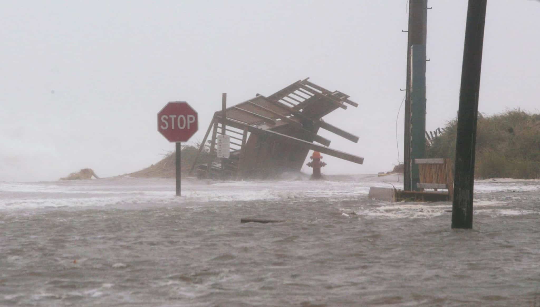 23 Incredible Photos of Before, During, and After the Strongest Storms ...