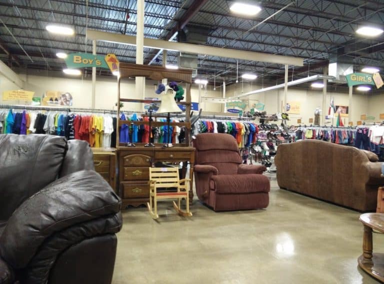 11 Thrift Stores Not to Miss in San Antonio - 24/7 Tempo