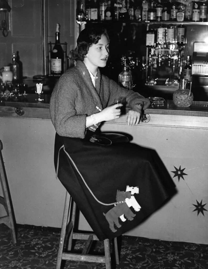 The Most Iconic Fashion Trends of the '50s - 24/7 Tempo