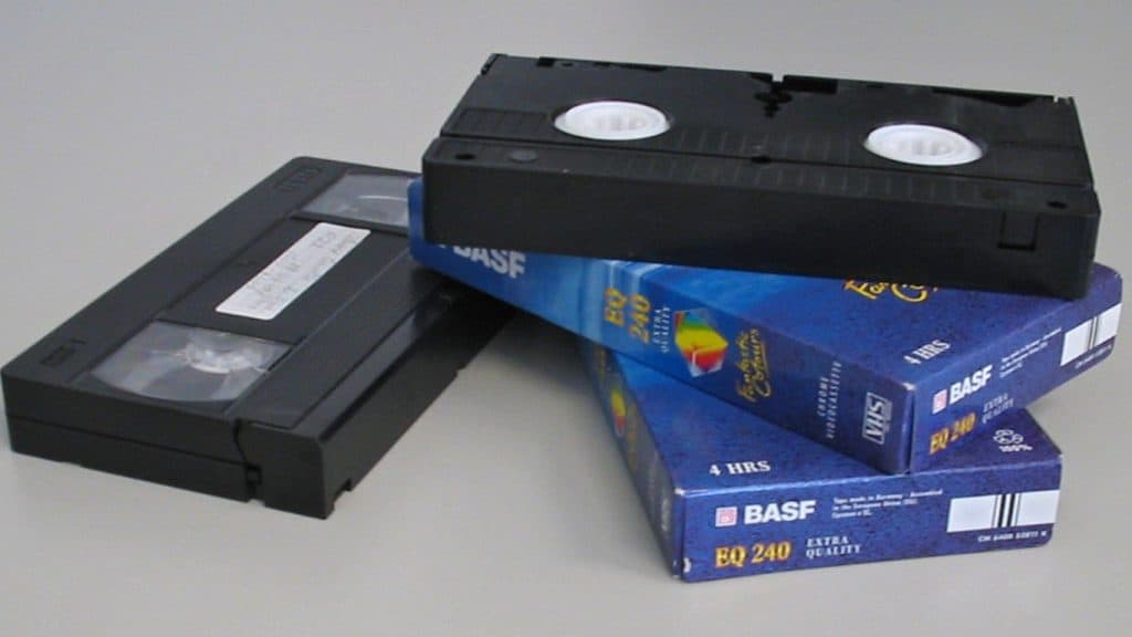 25 Once Cutting-Edge Gadgets That Are Now Obsolete - 24/7 Tempo