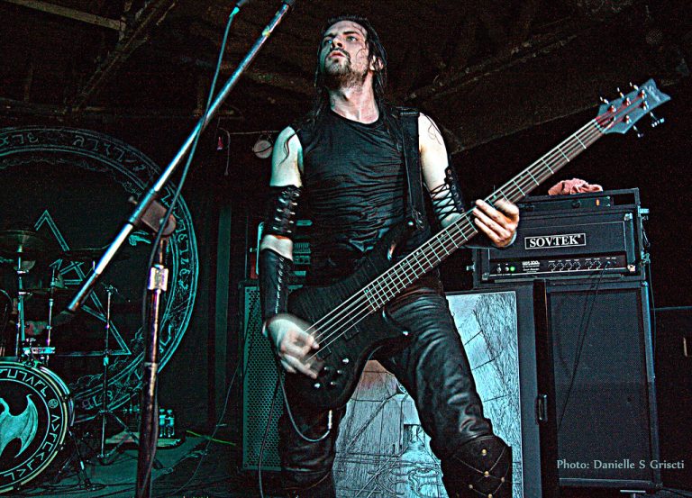 23 Famous Bands That Changed Their Names Before Fame - 24/7 Tempo