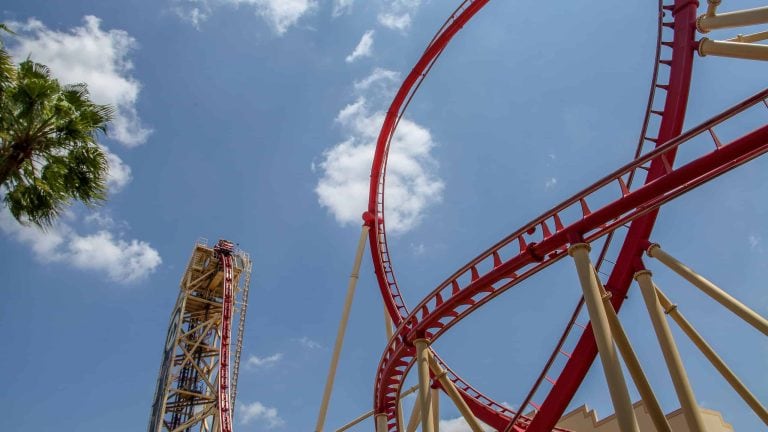 The Top 13 Most Dangerous Roller Coasters Still Running Today - 24/7 Tempo