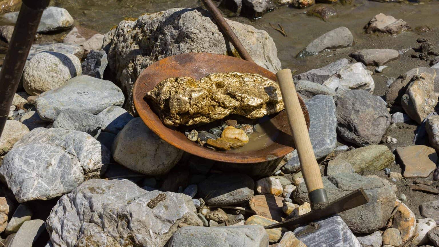 The Gold Nugget So Massive It Weighed More Than Most Men - 24/7 Tempo