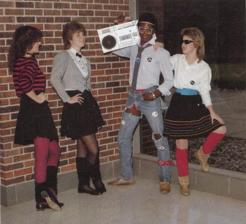 30 Photos That Show What High School Was Really Like in the 1980s - 24/ ...