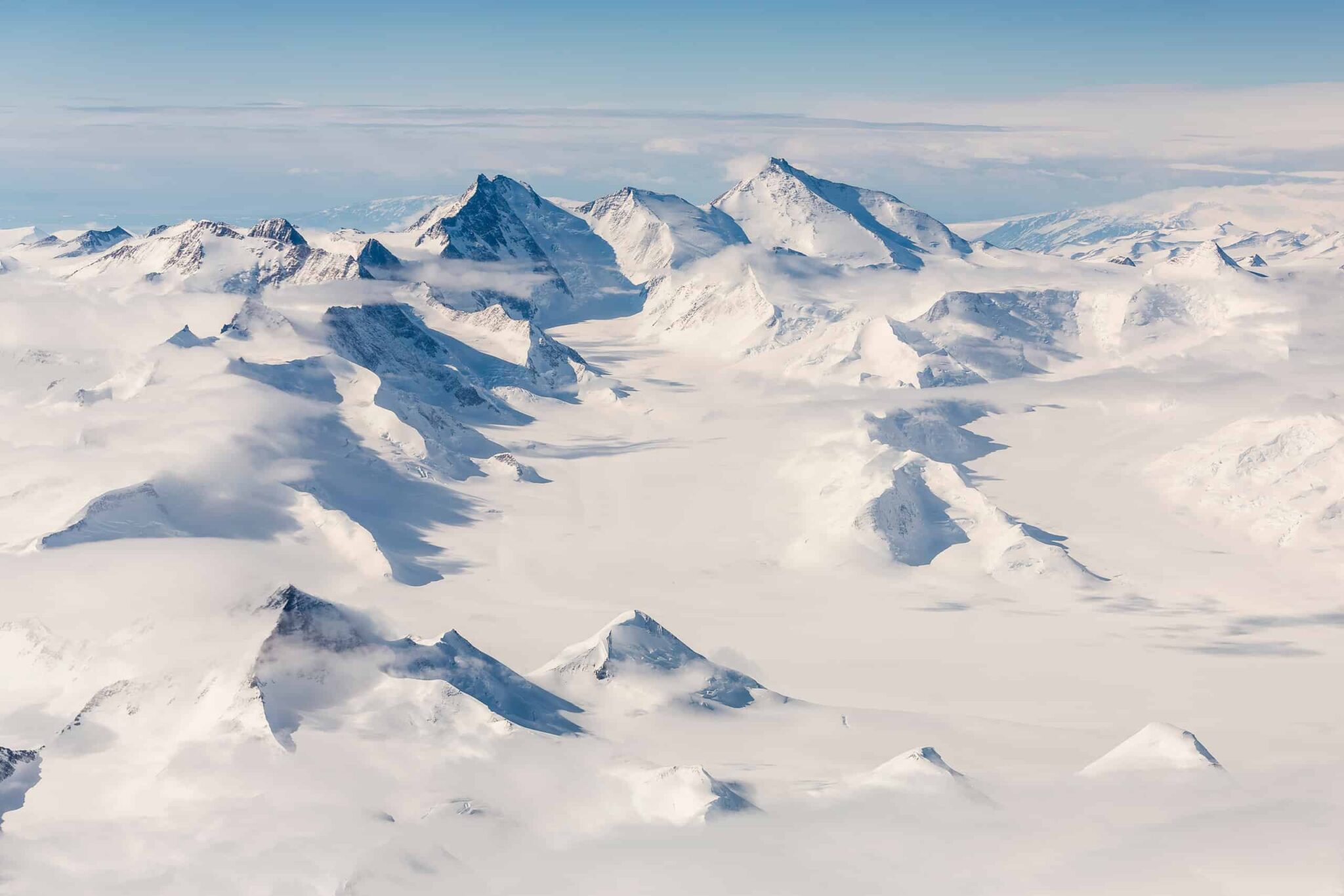 30 Antarctica Facts That Show Just How Extreme the Coldest Place on ...